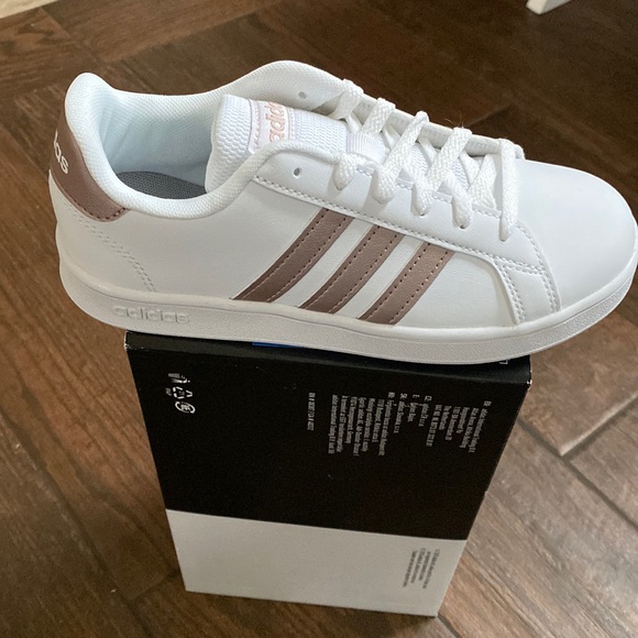 adidas | Shoes | New Girls 22 Grand Court Shoes | Poshmark
